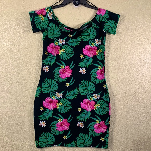 BONGO | Dresses | Bongo Knit Dress Black Pink Green Floral L | Poshmark